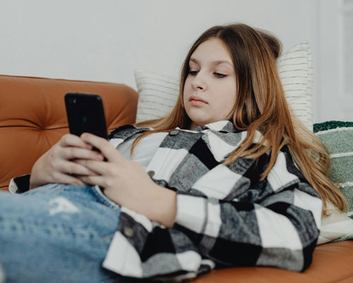 Is Your Teen Always Anxious and Overthinking? - LiveMIS
